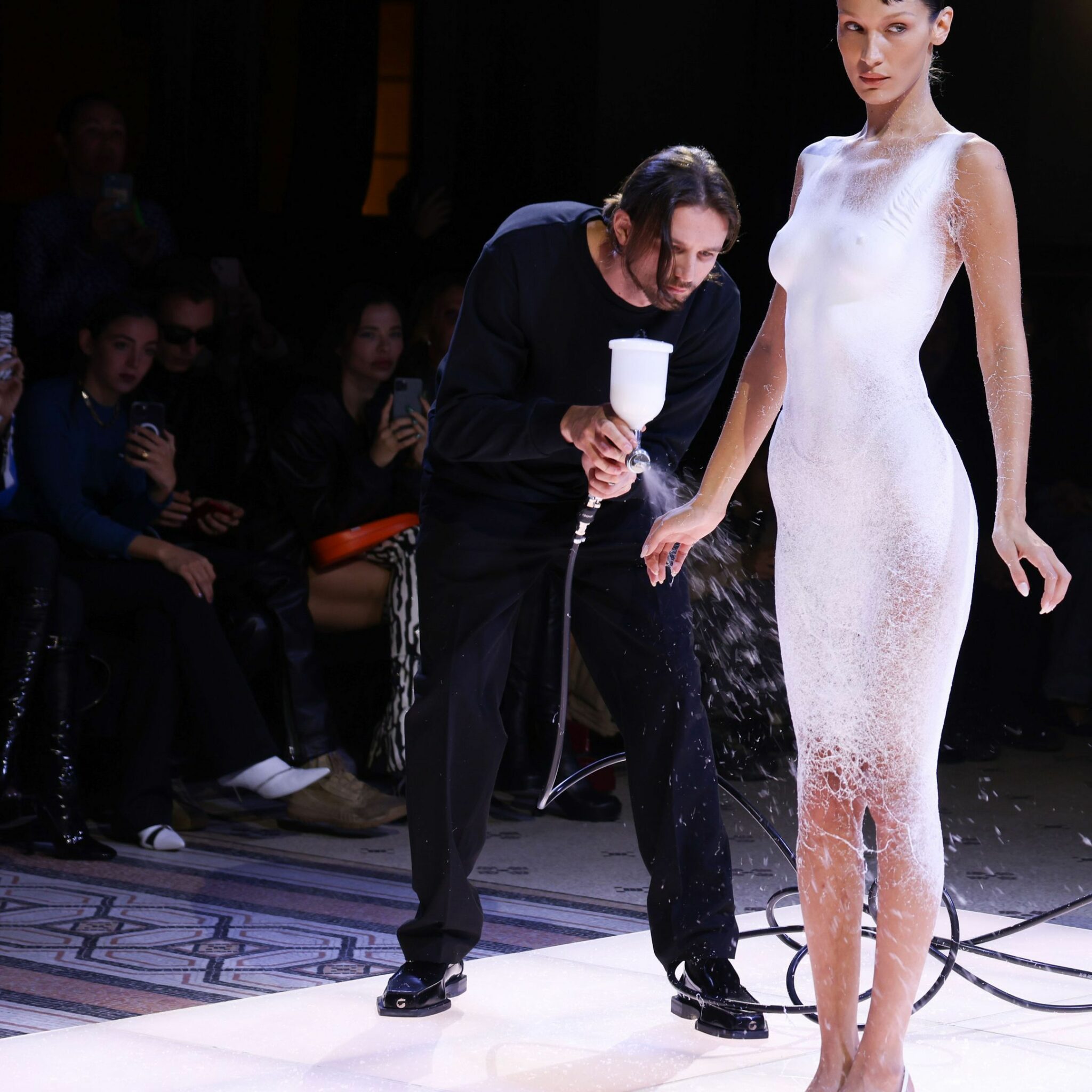 Bella Hadid’s Extraordinary Spray-On Dress: Future of Fashion? – Tiny Spark